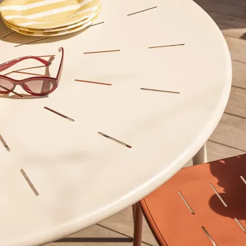 Zola - Table à Manger De Jardin 4 Personnes Ronde En Métal - Beige ...