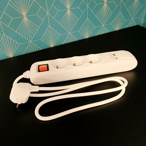 Bloc Multiprise Puissant 3500w Avec 3 Prises Classiques, 2 Ports USB-a ...