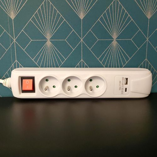Bloc Multiprise Puissant 3500w Avec 3 Prises Classiques, 2 Ports USB-a ...